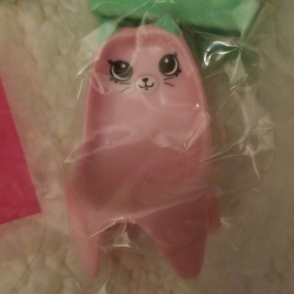 Shopkins | Other | Shopkins Happy Places Ultra Rare Pink Dining Chair ...